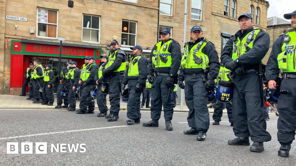 Three arrested in Barnsley town centre after rival groups clash