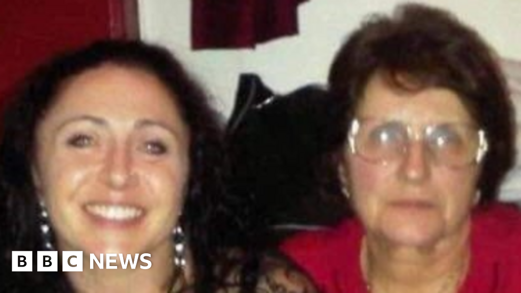 Shard End Boxing Day crash victims named as mum and daughter - BBC News