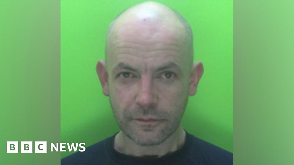 Newark: Drug dealer jailed after being caught in the act