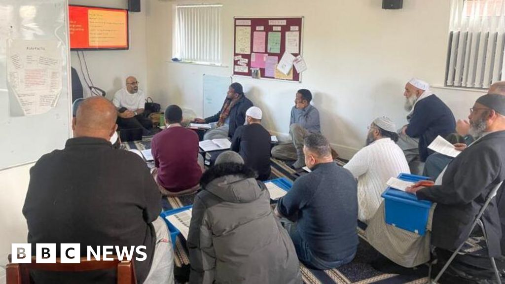 Commissioner funds safeguarding course at 13 Northants mosques