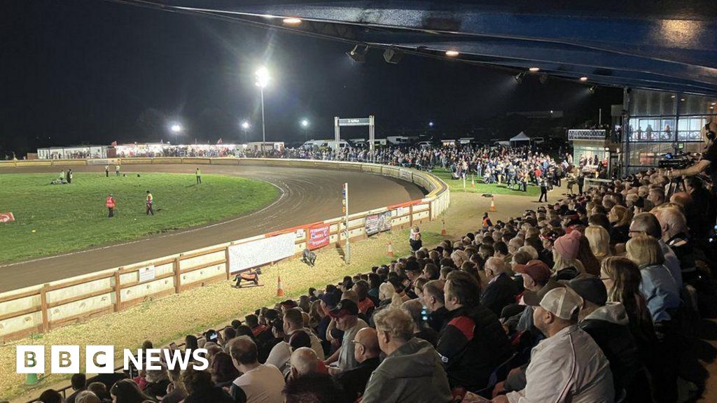 Speedway team Peterborough Panthers to hold support rally - BBC News