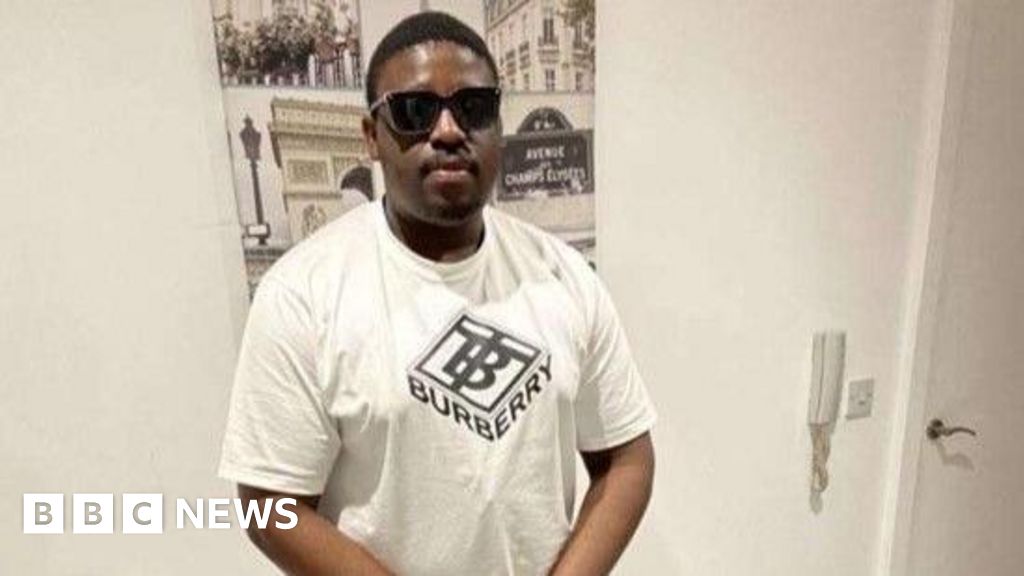 Two charged with murder after Kings Norton stabbing - BBC News