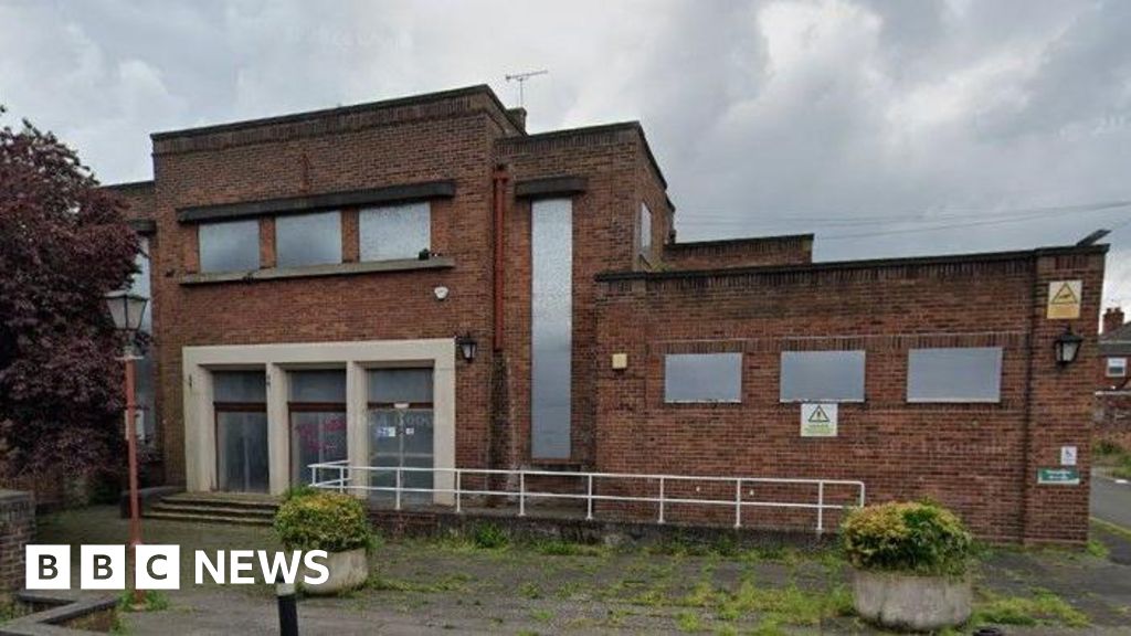 Plans axed for community hub in Crewe at former Flag Lane Baths - BBC News