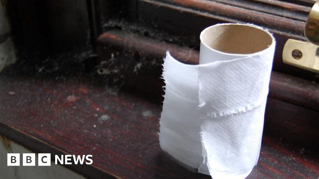 PC stole toilet rolls from Beaumont Leys police station - BBC News