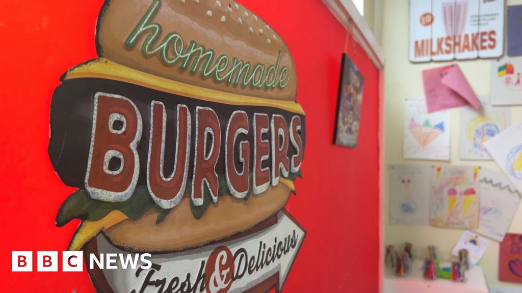 Energy bills impossible to pay, says closing diner owner