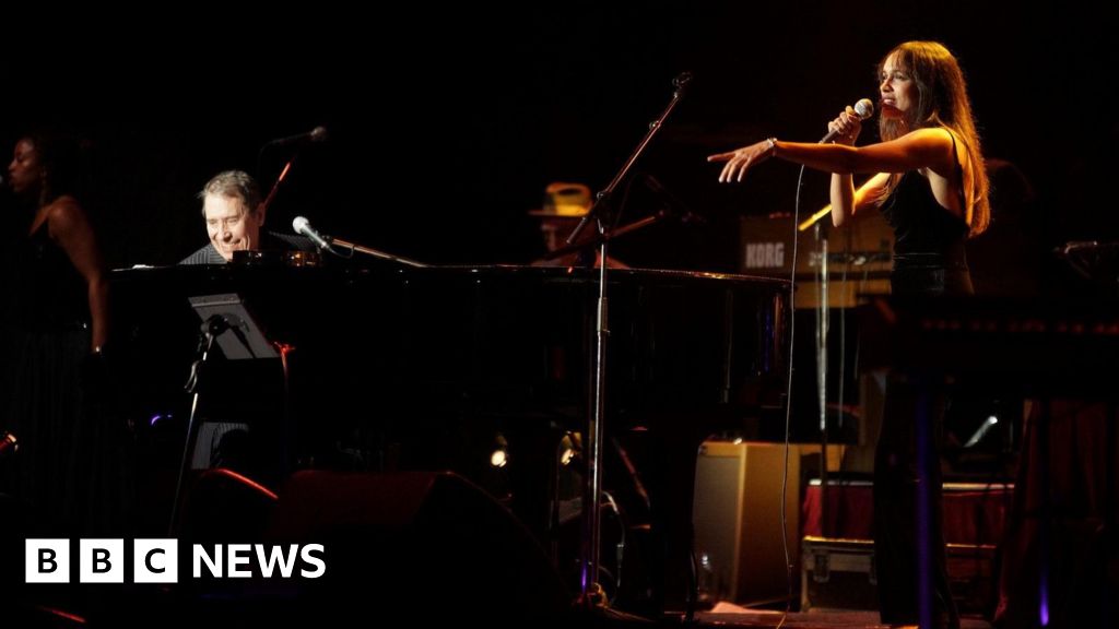 Jazz singer prepares for Scunthorpe homecoming with Jools Holland