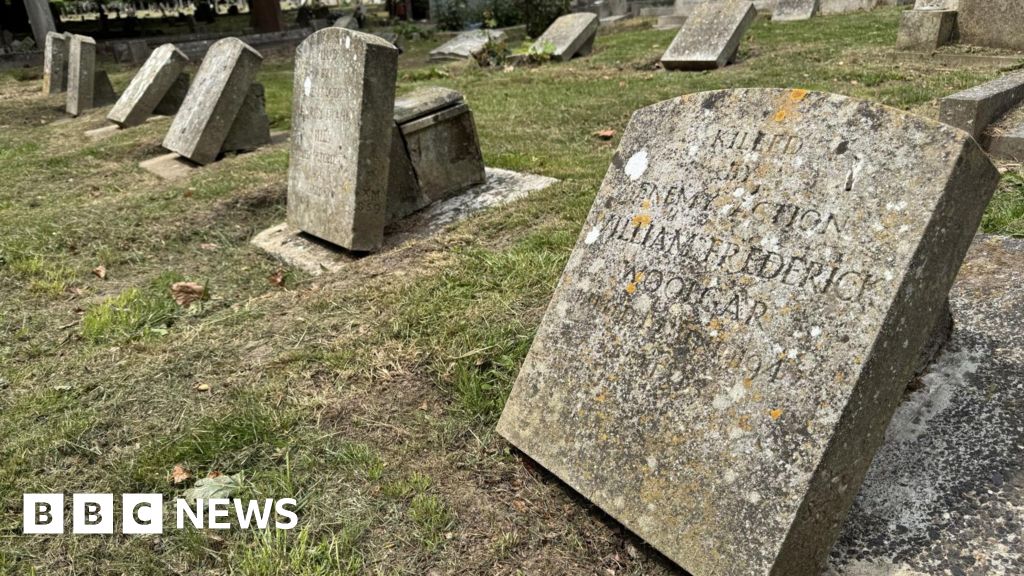 Canterbury Cathedral plaque to mark civilian WW2 deaths