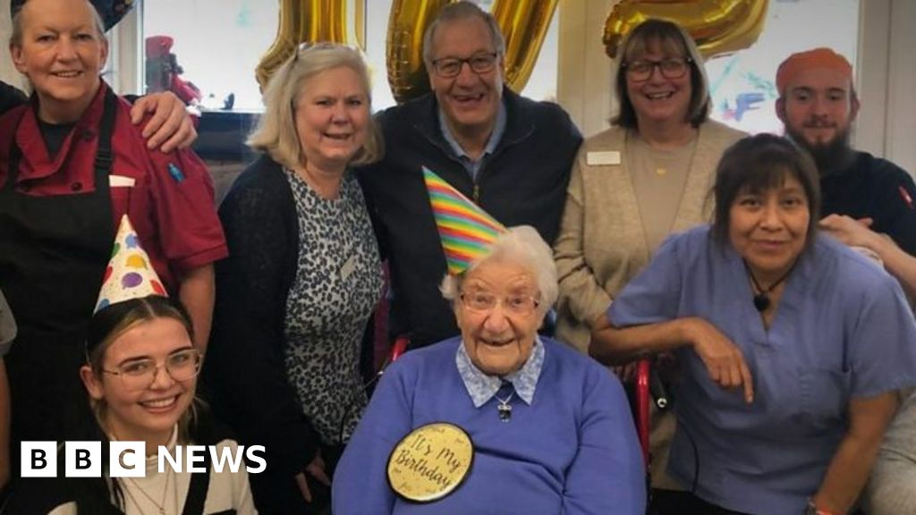 Bewdley woman receives 179 birthday cards as she turns 102