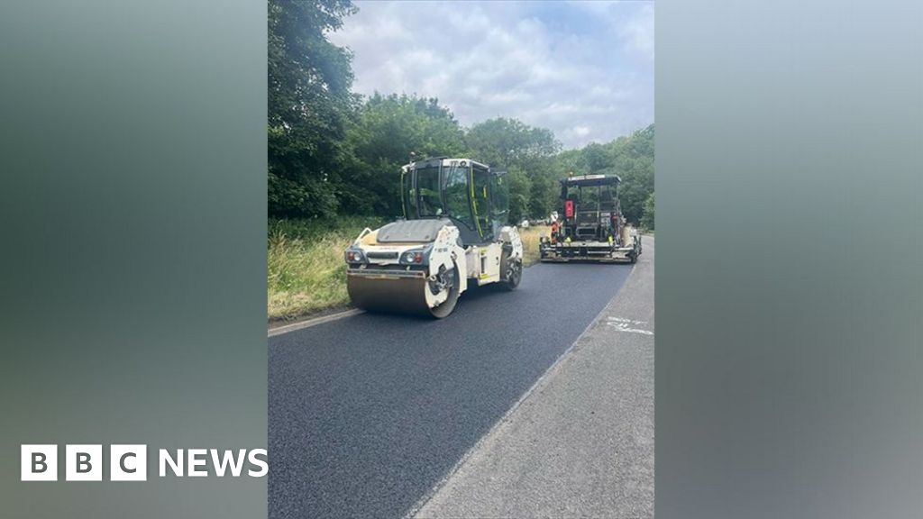 Surrey: Sections of A24 reopen following diesel spill - BBC News