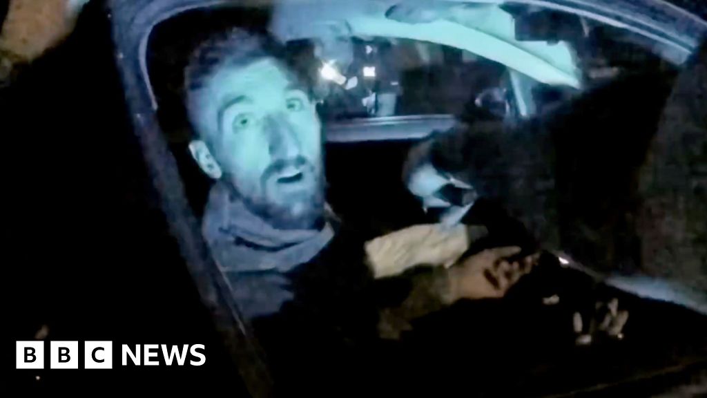 Police catch Cambridge drug dealer after chase into bushes