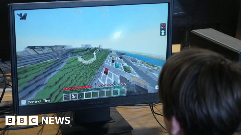 Minecraft-style game based on Bude to help teach climate change