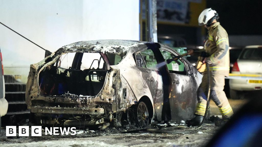 Residents react to 'disgraceful' Peacehaven mosque fire