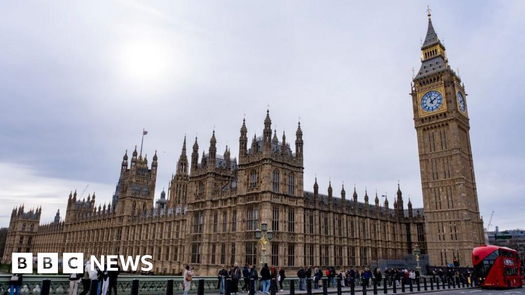 General election: Call for people to learn to spot AI deepfakes