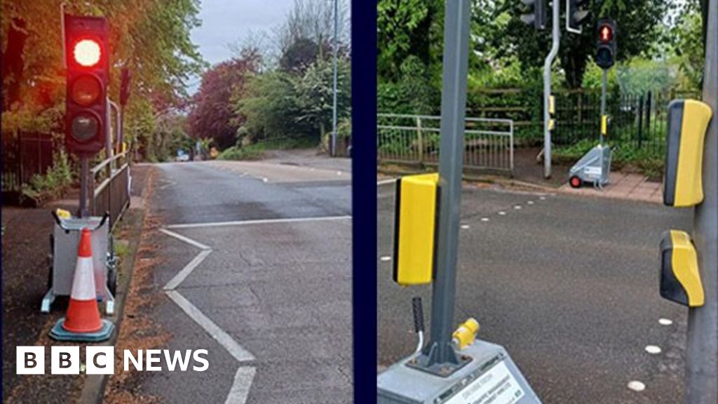 Stapleford traffic light theft 'could have caused accident'