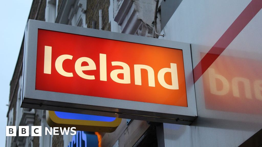 Iceland Ireland owner placed into examinership - BBC News