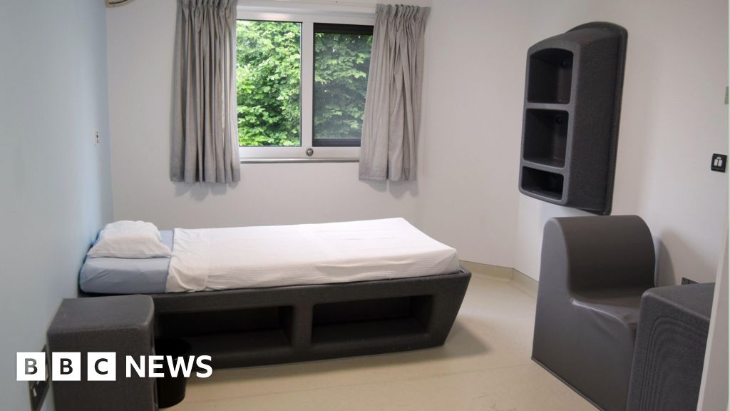 First patients transferred to new Yeovil mental health unit