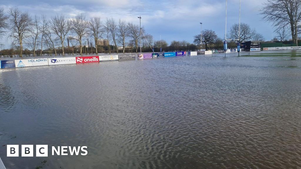 Newark Rugby Club counts cost of sixth flood in just over a year - BBC News