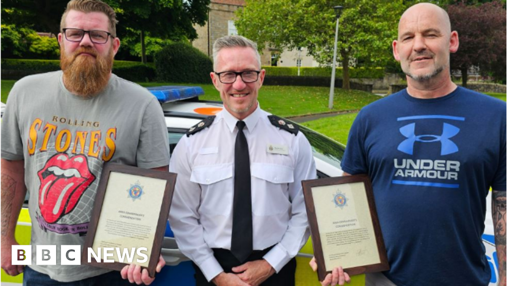 Delivery drivers receive bravery award for helping police in Washington ...