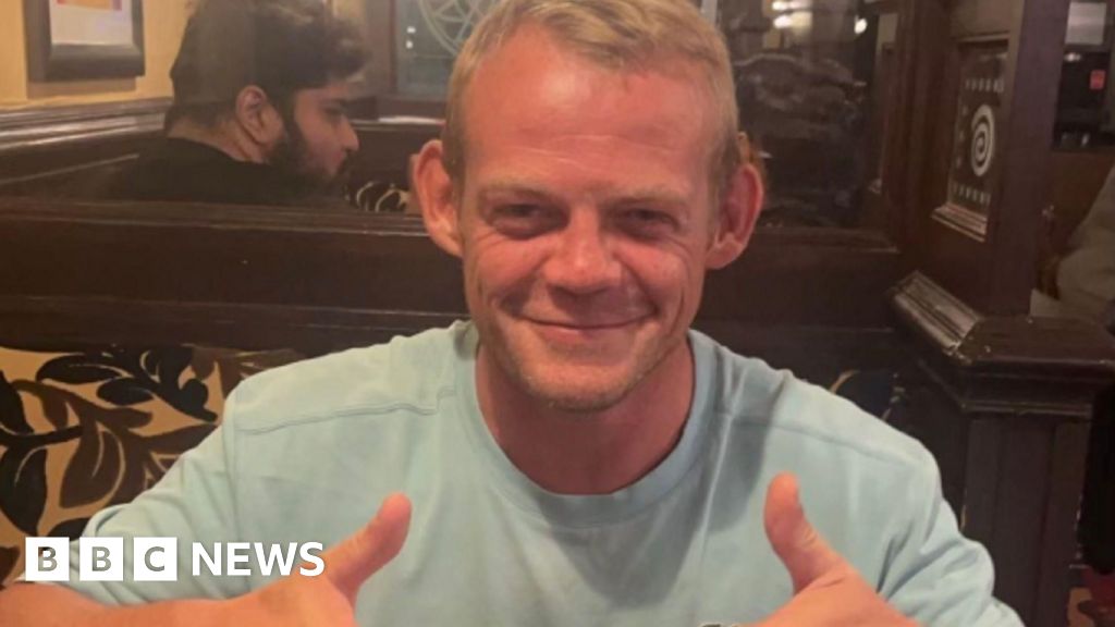 Andrew Main death: Two charged with Swansea murder after assault - BBC News