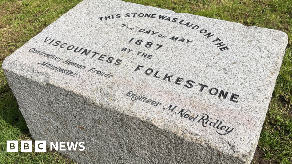 Folkestone: Historic stone recovered by chance comes back home - BBC News