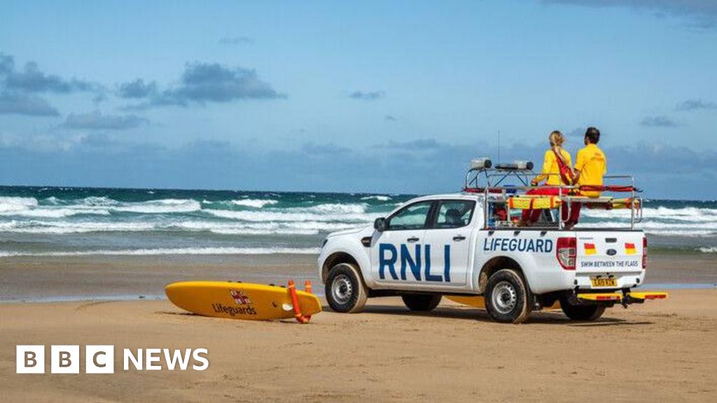 RNLI lifeguards patrol beaches in Cornwall, Devon and Jersey - BBC News