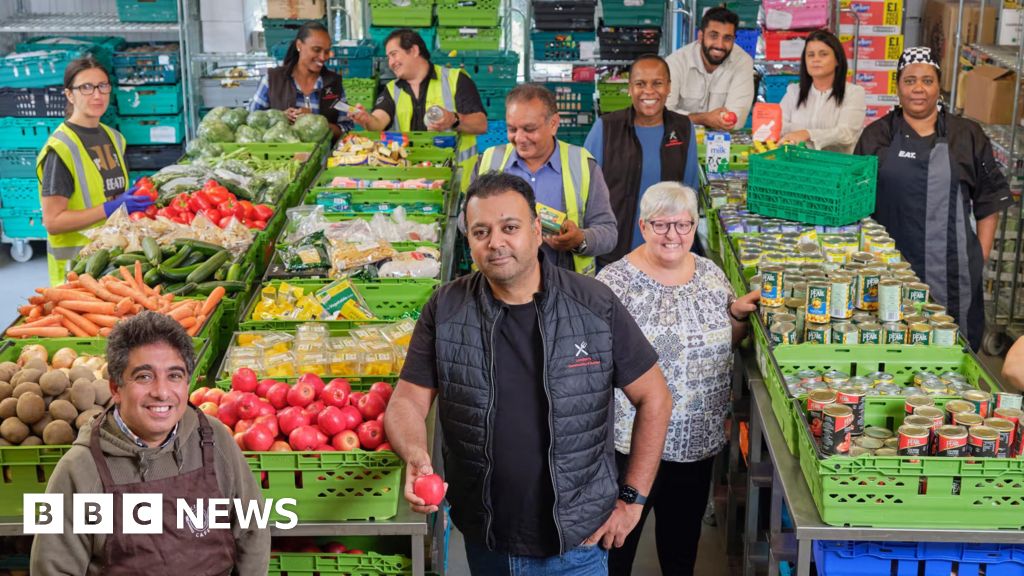Wembley: Cordon Bleu chef to open community cookery school - BBC News