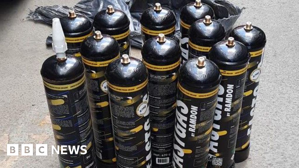 Slough bin crews find dozens of hazardous gas canisters - BBC News