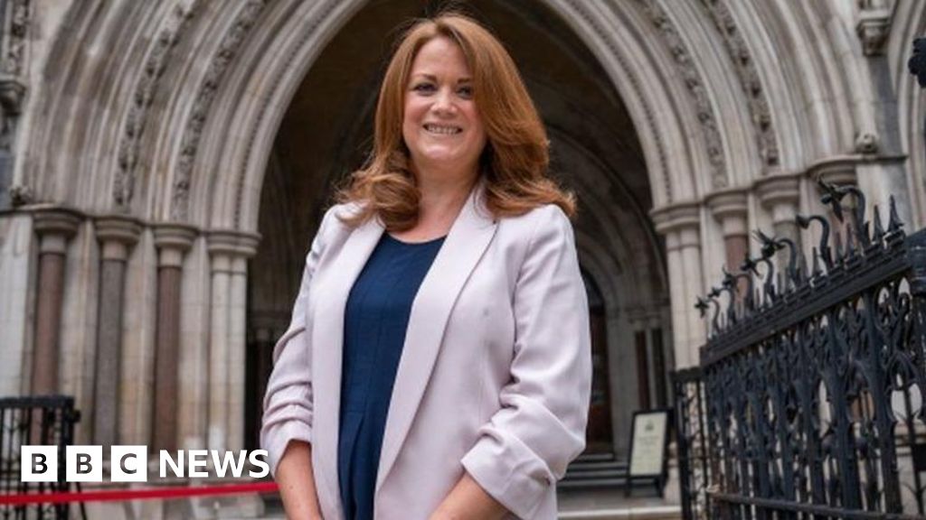 MP Kate Kniveton seeks ban on domestic abusers seeing their kids - BBC News