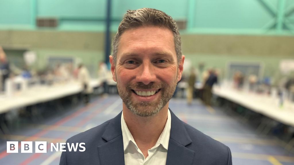 Cherwell District Council: First new leader for two decades - BBC News