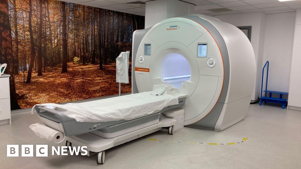 New centre in Torbay promises faster diagnosis - BBC News