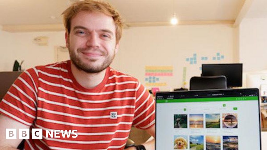 Blackpool: Digital memory boxes introduced for children in care - BBC News