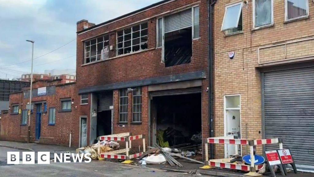 Investigation set to begin after Leicester factory fire