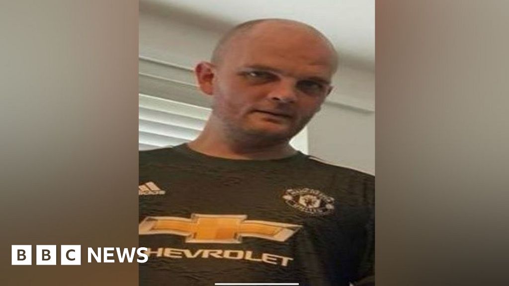 Welwyn Garden City murder accused appears in court - BBC News