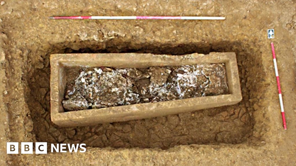 Digging for Britain: Roman coffin found by A47 near Peterborough