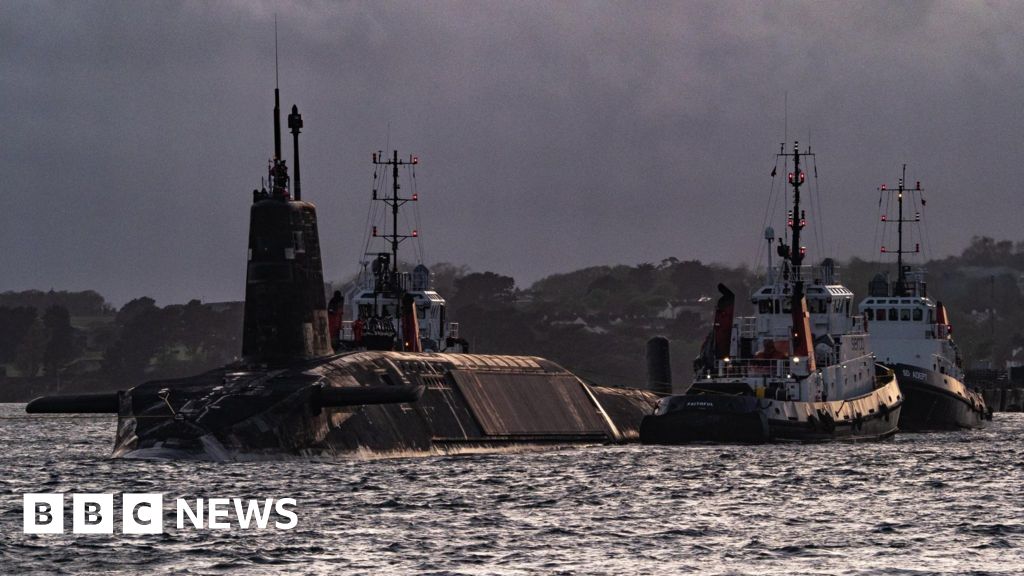 Nuclear submarine HMS Vanguard leaves Devonport after refit delay - BBC ...