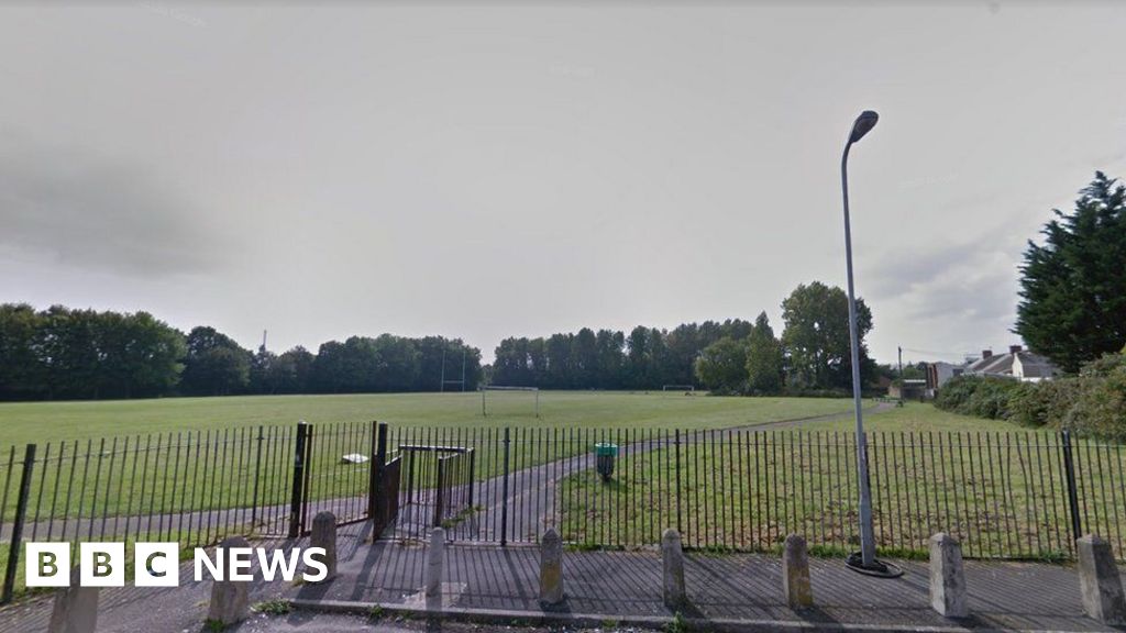 Splott: Man's death in Cardiff city park 'not suspicious' - BBC News