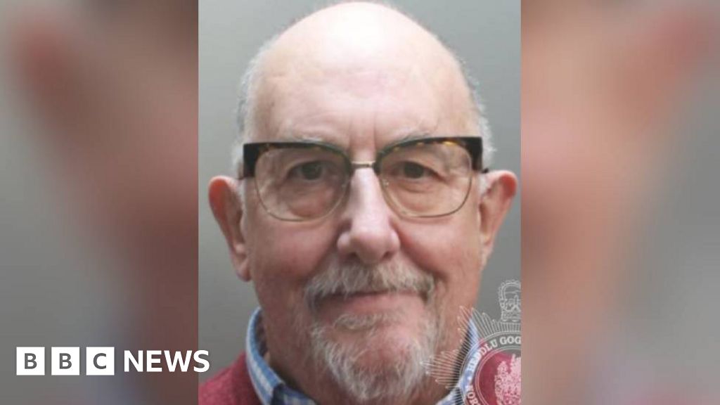 Wrexham: Fraudster must pay £1.2m or face longer time in jail