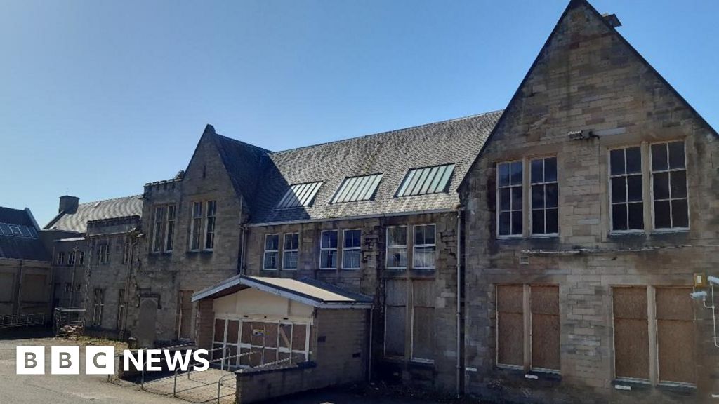 Demolition plans hatched for old Galashiels college building - BBC News