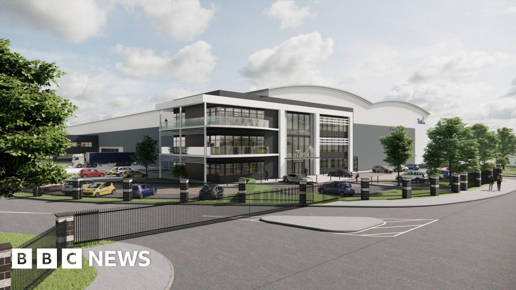 Wolverhampton firm confirms 50 new jobs for city - BBC News