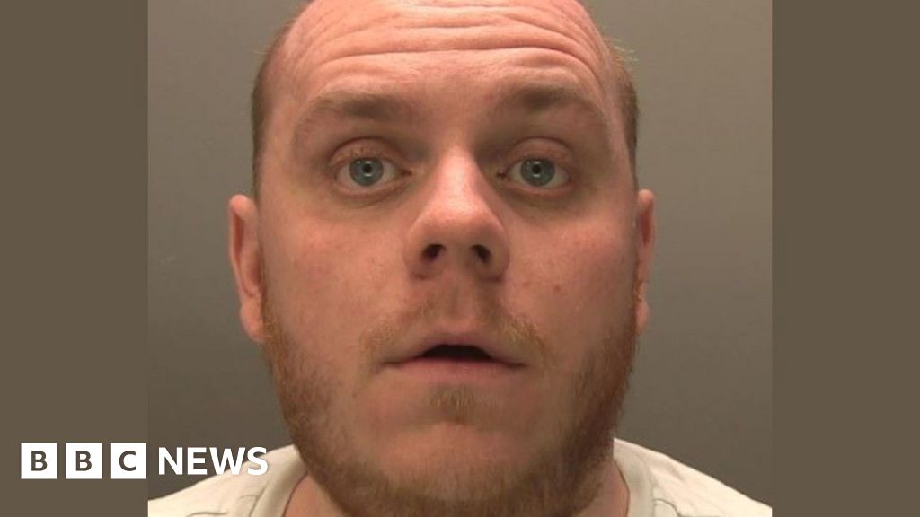 Lincolnshire teacher who sexually assaulted 14 boys jailed - BBC News