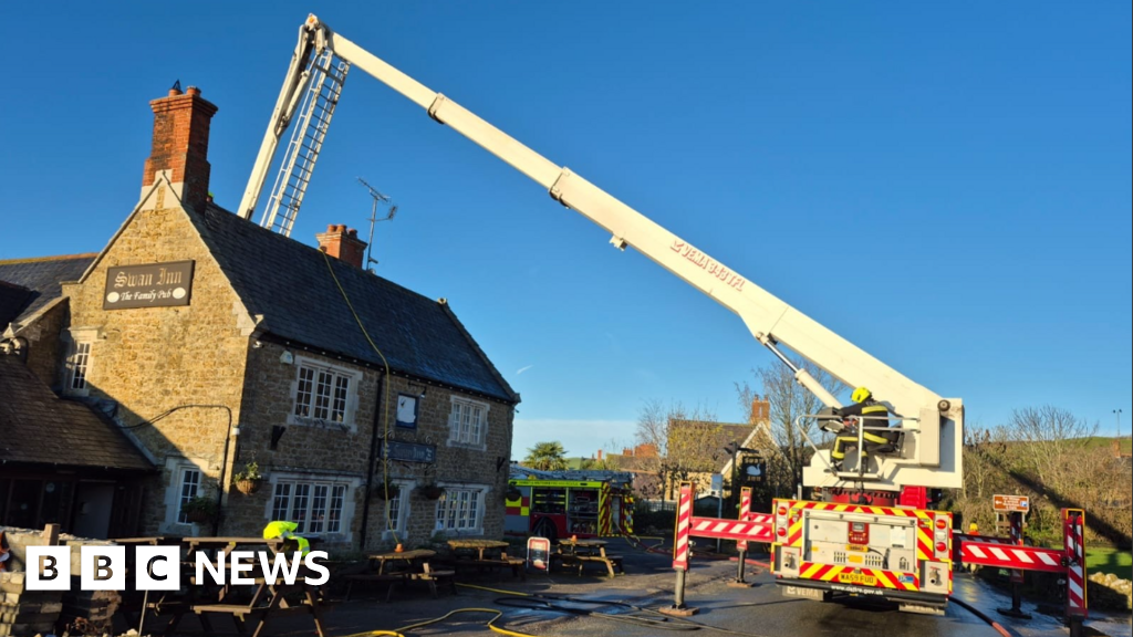 Blaze at Abbotsbury's Swan Inn pub tackled by firefighters