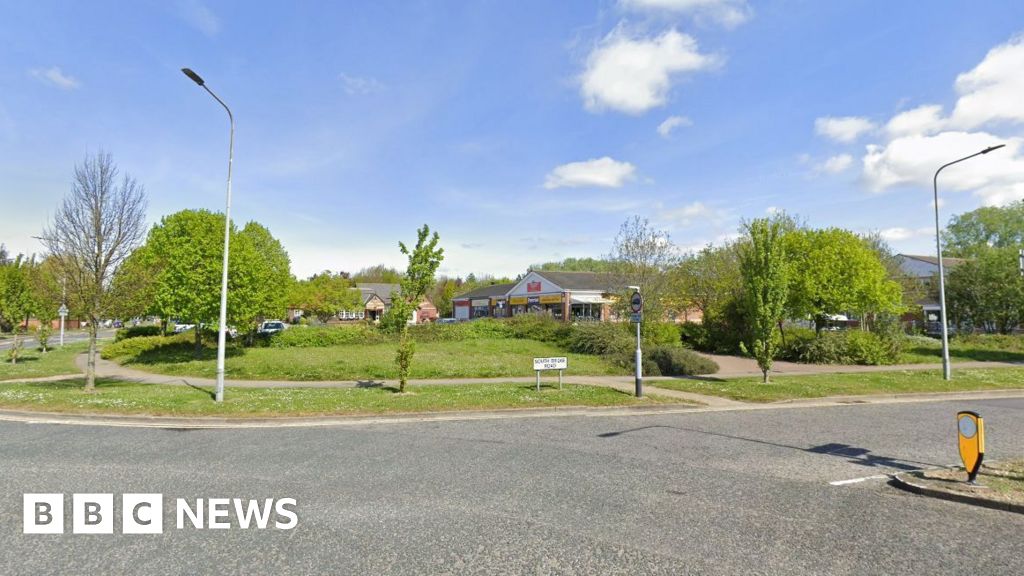 Plans for apartments at Hull's Victoria Dock submitted - BBC News