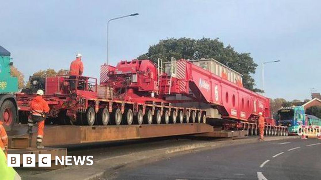Ten Suffolk abnormal loads set to move to and from Sizewell C