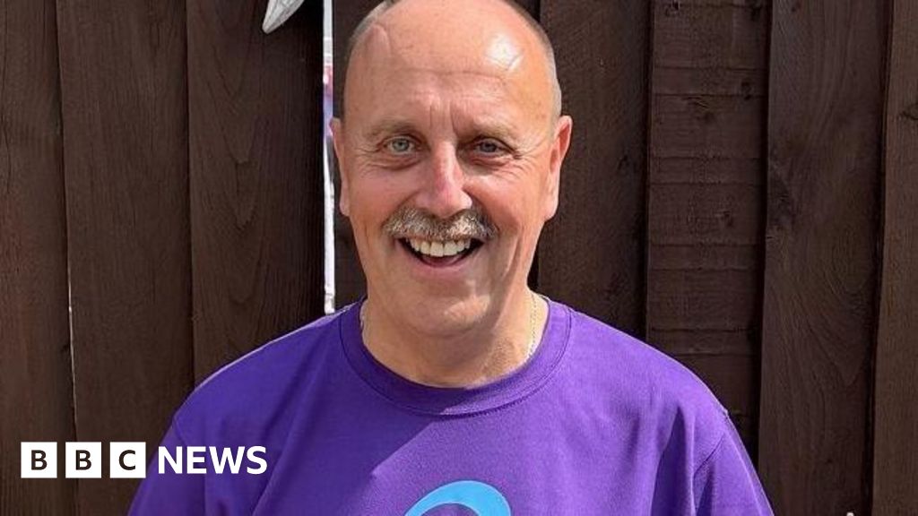 Grandad runs Leeds 10k for baby who died at three days old