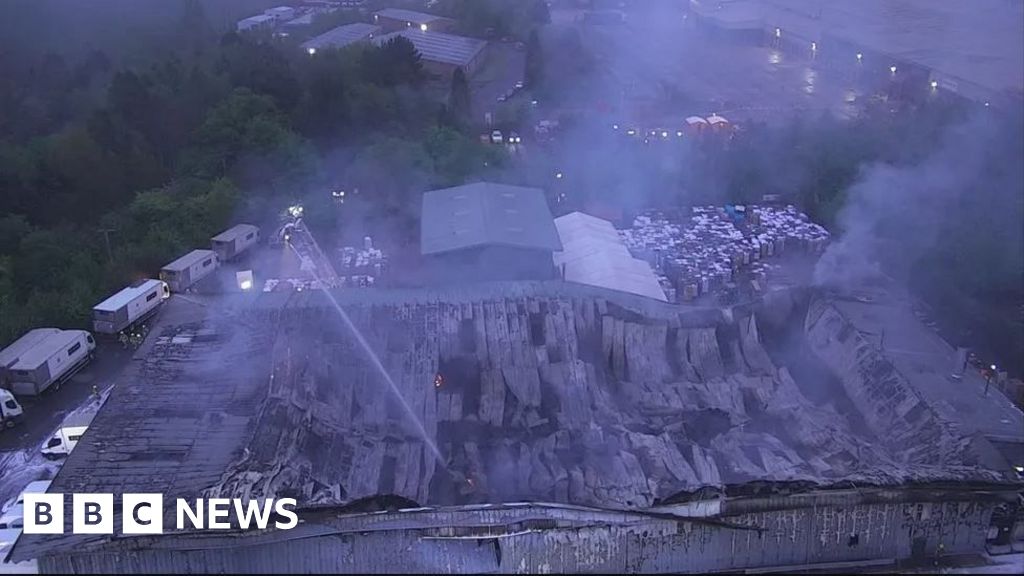 Fire-damaged industrial laundry in Ross-on-Wye could be rebuilt - BBC News