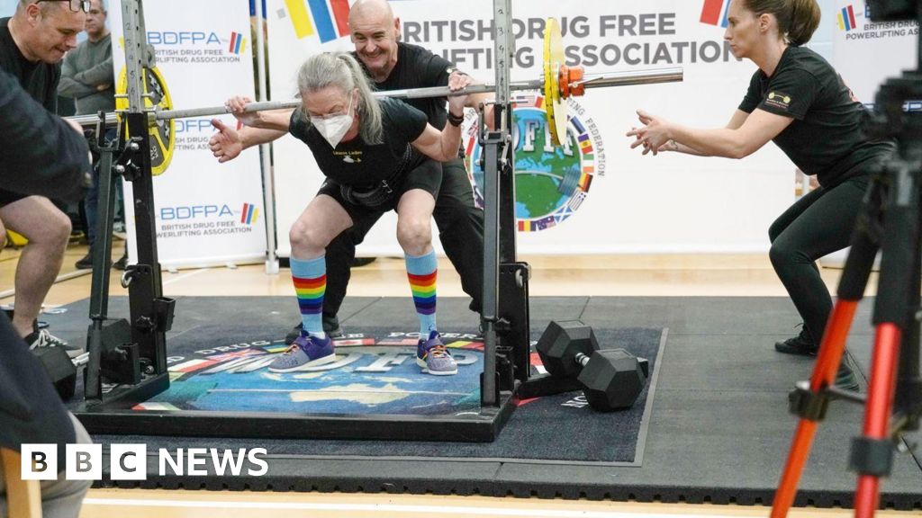 Oxford academic powerlifter sets goal to break own records