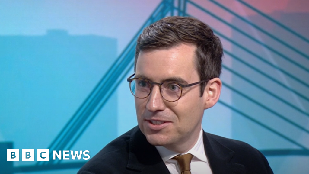 Cheshire police commissioner Dan Price wants to be county's mayor - BBC ...