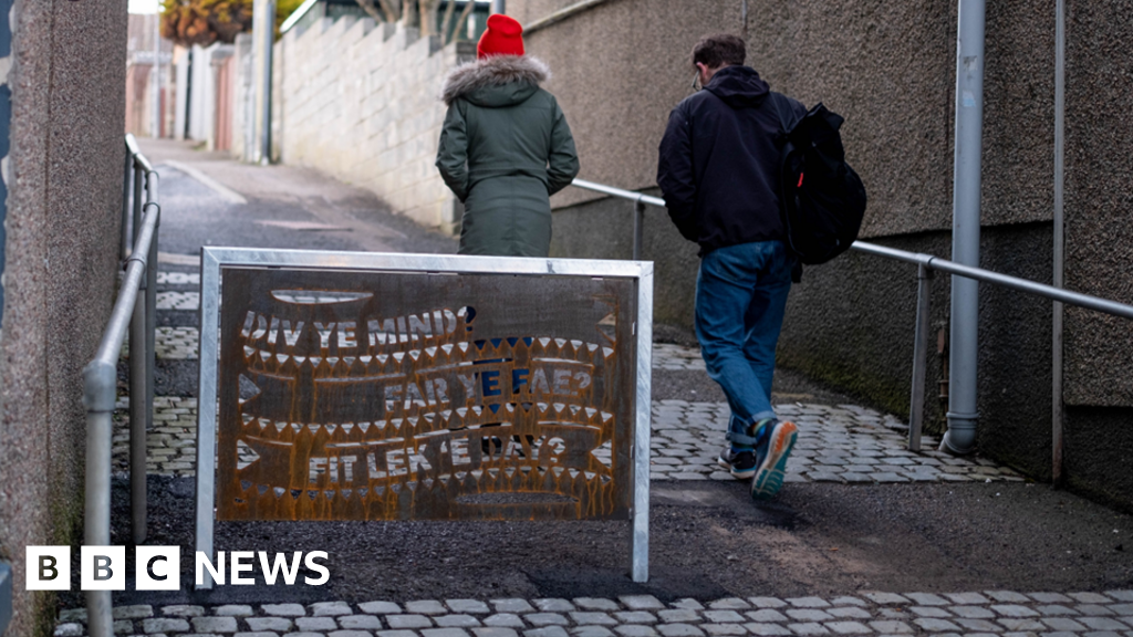 New artwork celebrate Wick's rich heritage - BBC News