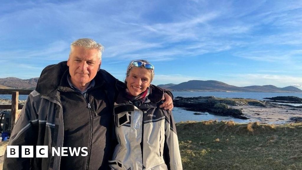 Taransay owners plan to return Castaway island to its wild state - BBC News