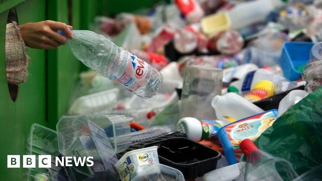 Leicestershire tip, waste and recycling workers to ballot on strike